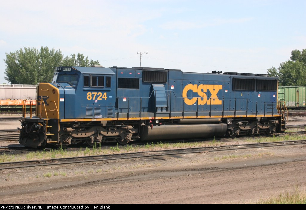 CSX 8724